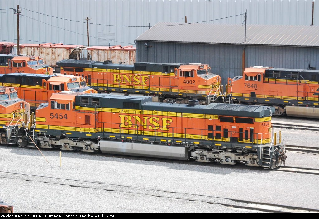 BNSF 5454